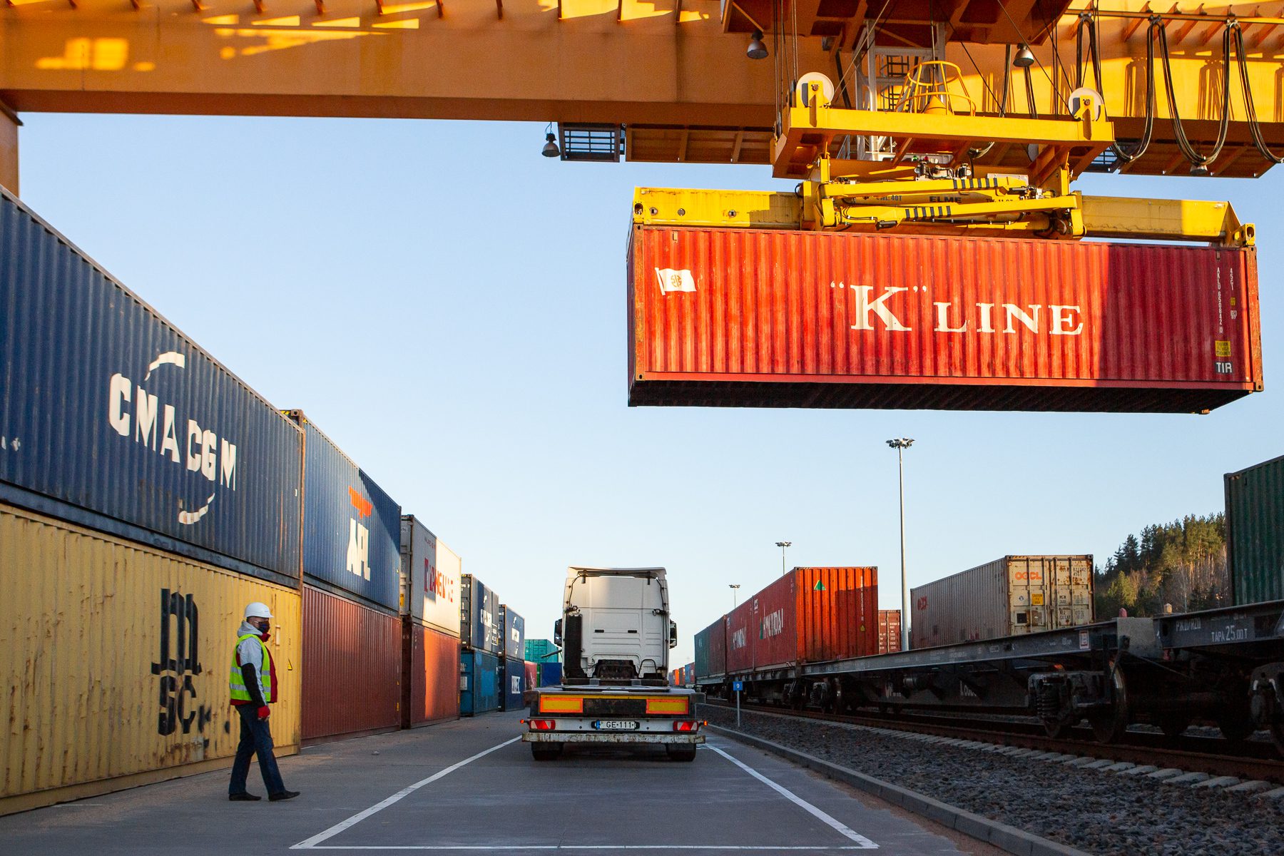 Railway companies will promote intermodal freight transportation ...
